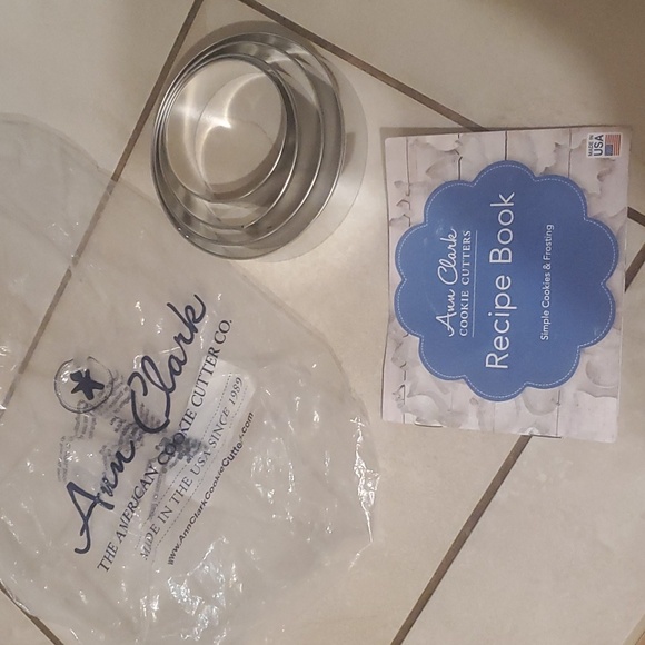 ann clark | Kitchen | Nwt Ann Clark Cookie Cutter Set 4 Rounds | Poshmark